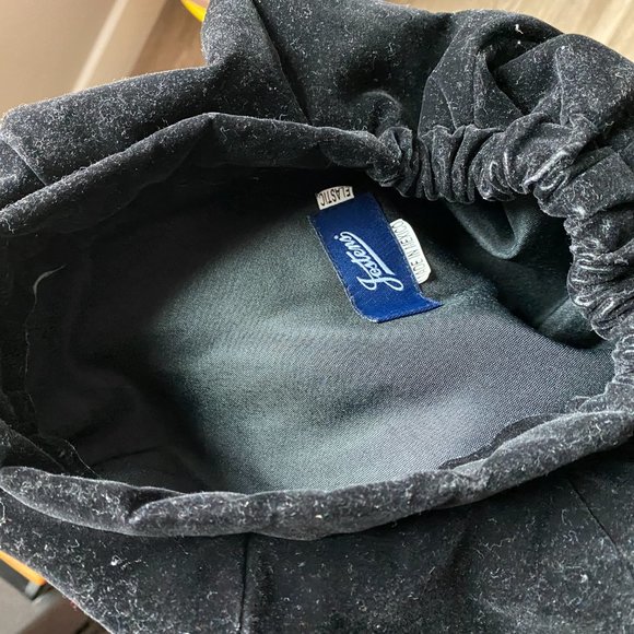 Jostens | Accessories | Faculty Graduation Cap Beret | Poshmark